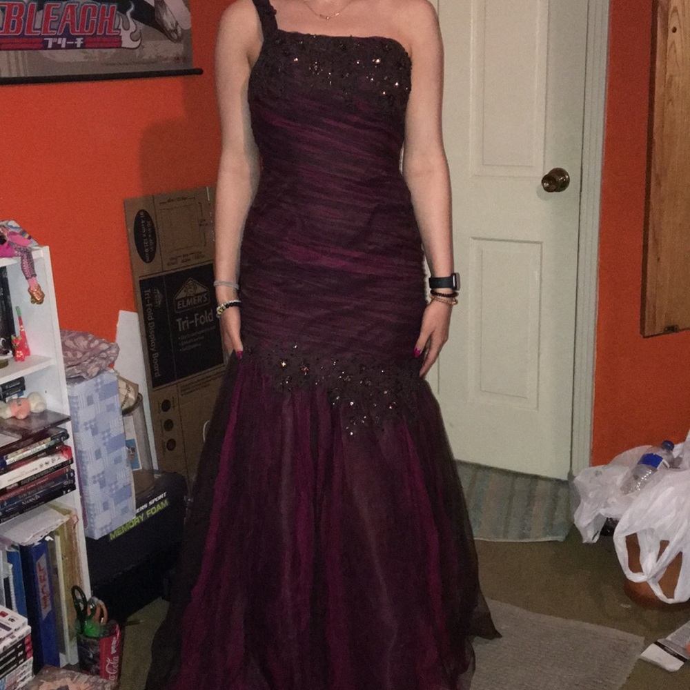 Prom Dress!!!Alyce Designs Burgundy Prom Dress - Gem